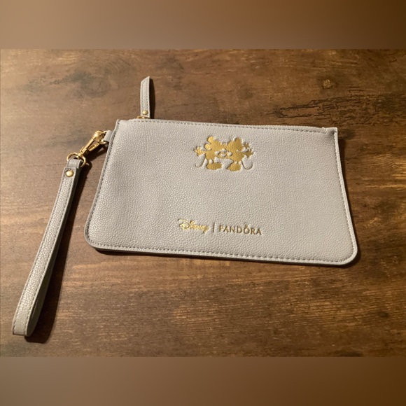 Pandora | Bags | Disney Pandora Limited Edition Mickey And Minnie Mouse ...